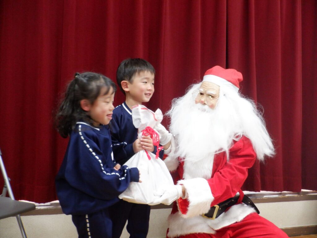 🎁クリスマス会🔔12月23日 ｜浦田保育園 ｜ 社会福祉法人 梅香会
